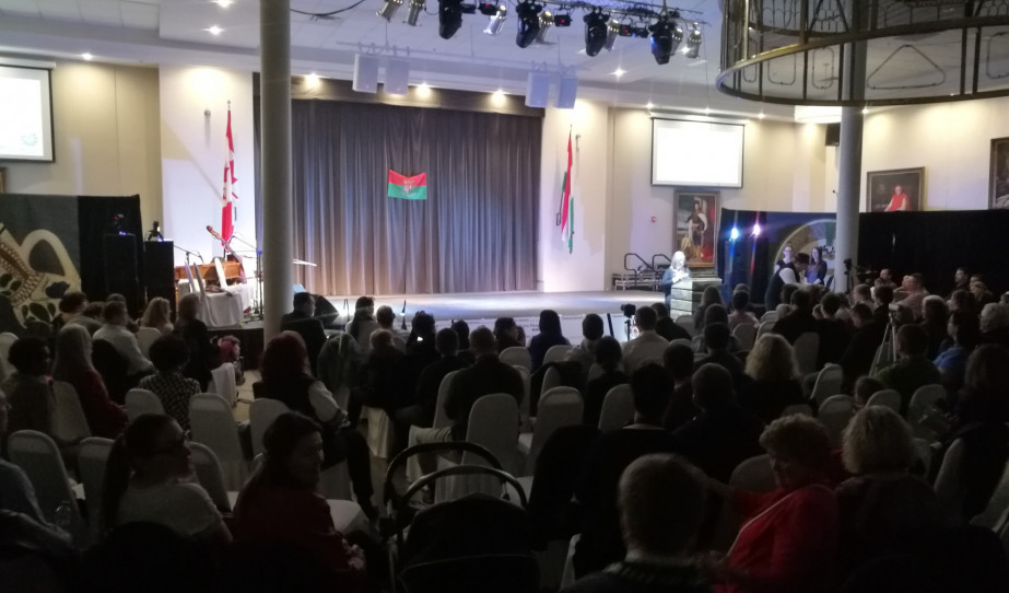 Pontozó – Néptáncverseny és találkozó Torontóban | Kőrösi Csoma Sándor ...